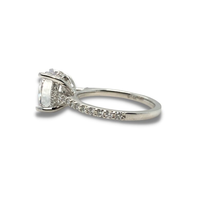 Timeless Bridal Oval Engagement, 0.50ct Cathedral Setting | Metals in Time